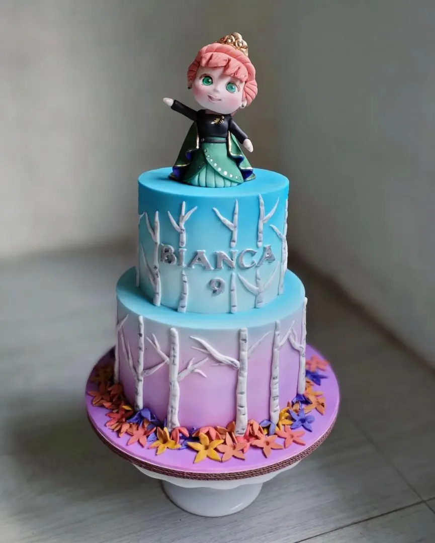 30 Best Frozen Themed Cake Ideas