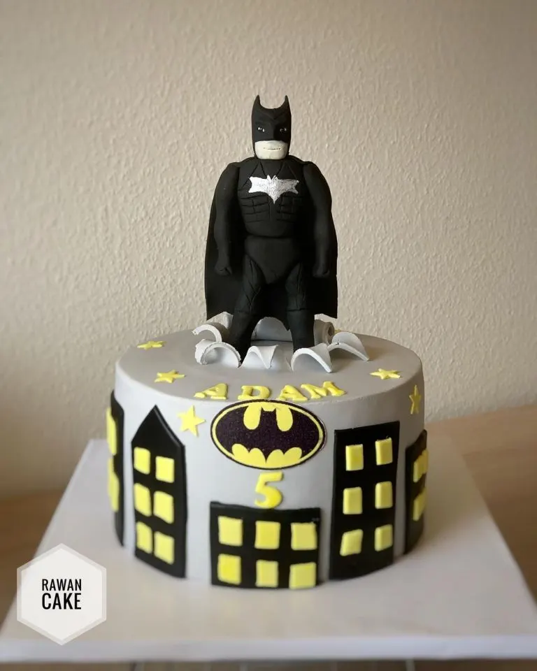 30 Best Batman Cake Ideas and Designs - Fantasy Topics