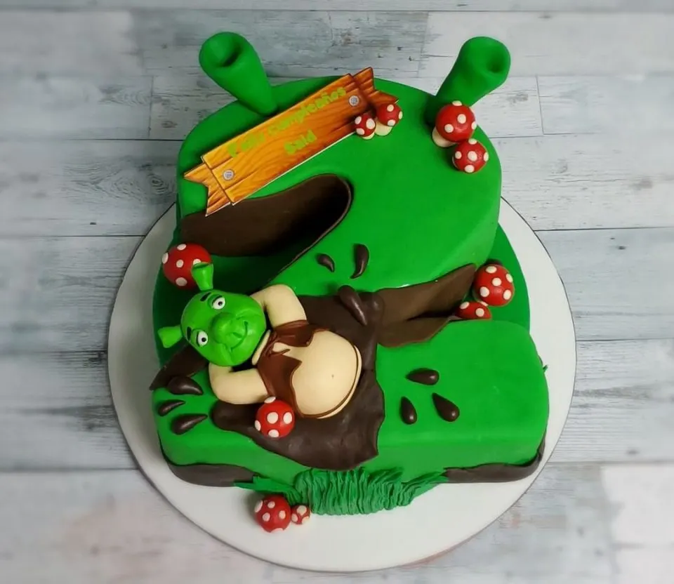 25 Best Shrek Cake Ideas