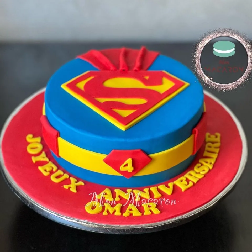25 Best Superman Cake Ideas